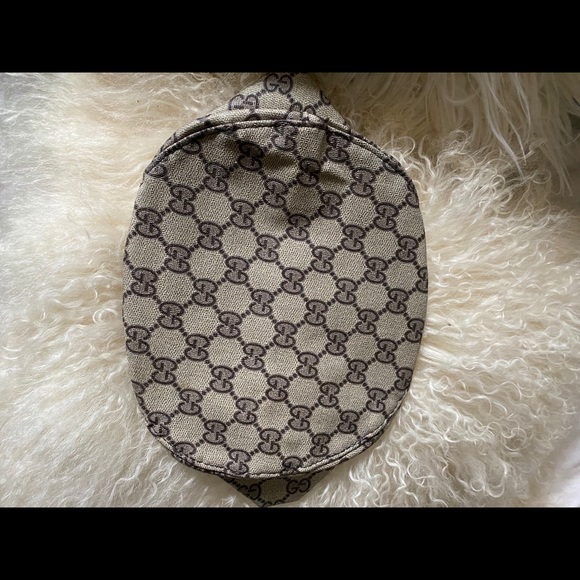 Gucci | Other | Gucci Rare Hat Logo Vintage Euc So Cool One Of A Kind ...